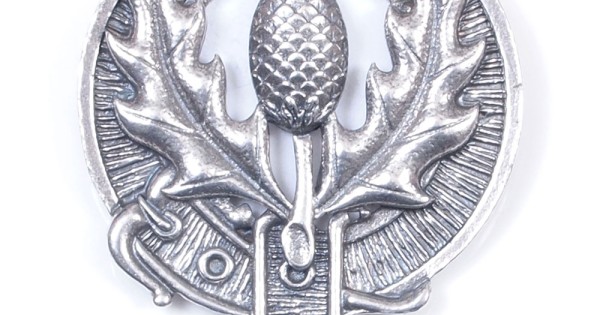 Thistle Cap Badge